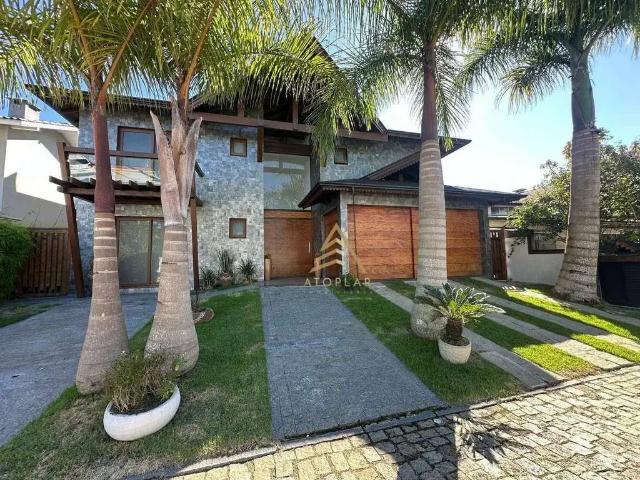 Casa / Sobrado em Condomínio para Venda em Balneário Camboriú/SC Estados 4 Quartos