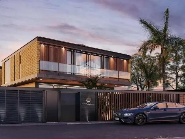 Casa / Sobrado em Condomínio para Venda em Balneário Camboriú/SC Praia do Estaleiro 4 Quartos