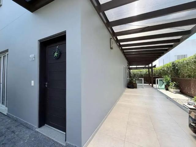 Casa / Sobrado em Condomínio para Venda em Balneário Camboriú/SC São Judas Tadeu 3 Quartos