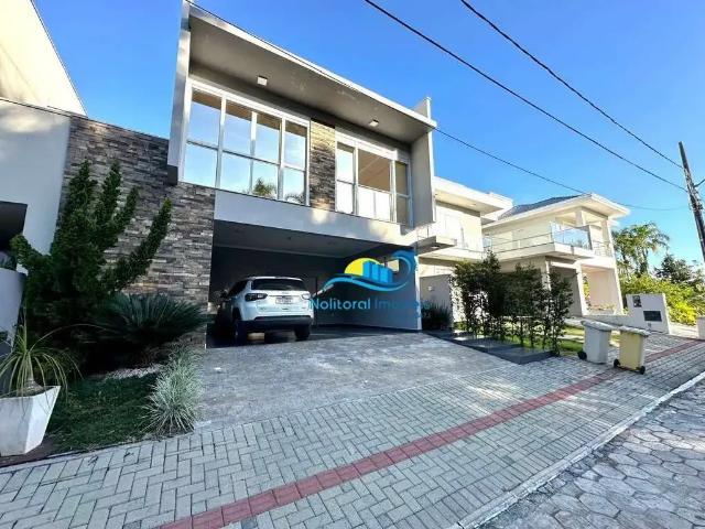 Casa / Sobrado em Condomínio para Venda em Balneário Piçarras/SC Centro 4 Quartos