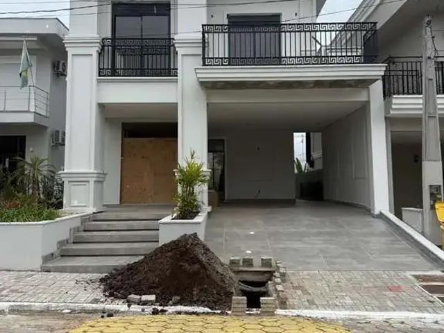 Casa / Sobrado em Condomínio para Venda em Balneário Piçarras/SC Centro 4 Quartos