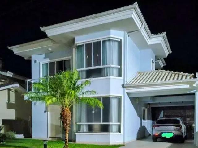 Casa / Sobrado em Condomínio para Venda em Balneário Piçarras/SC Centro 3 Quartos