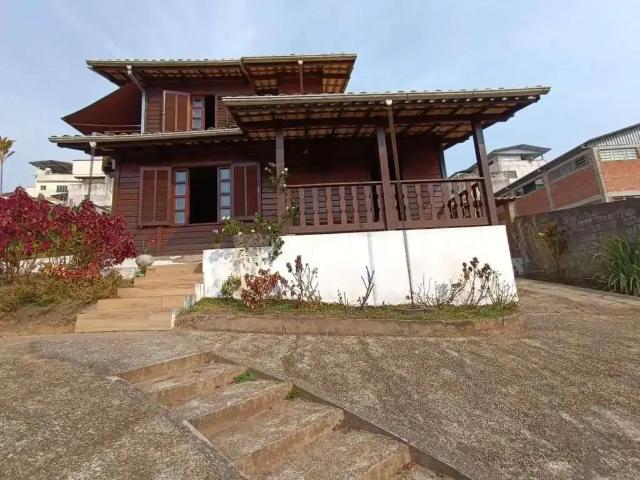 Casa / Sobrado em Condomínio para Venda em Barbacena/MG Chácaras das Andorinhas 4 Quartos