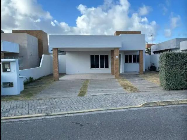 Casa / Sobrado em Condomínio para Venda em Barra dos Coqueiros/SE Olhos D'água 3 Quartos