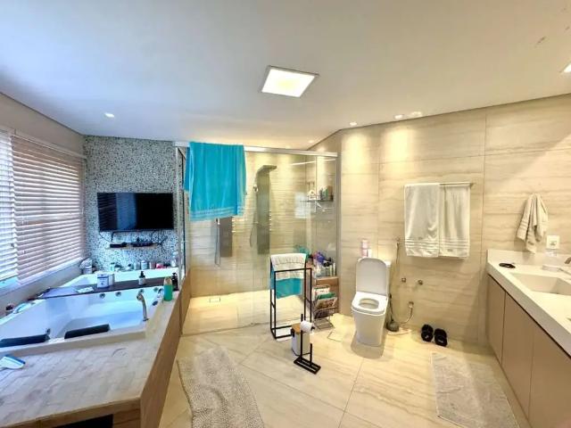 Casa / Sobrado em Condomínio para Venda em Barueri/SP Tamboré 6 Quartos