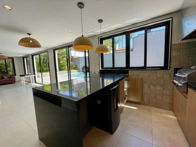 Casa / Sobrado em Condomínio para Venda em Barueri/SP Alphaville Residencial Dois 5 Quartos