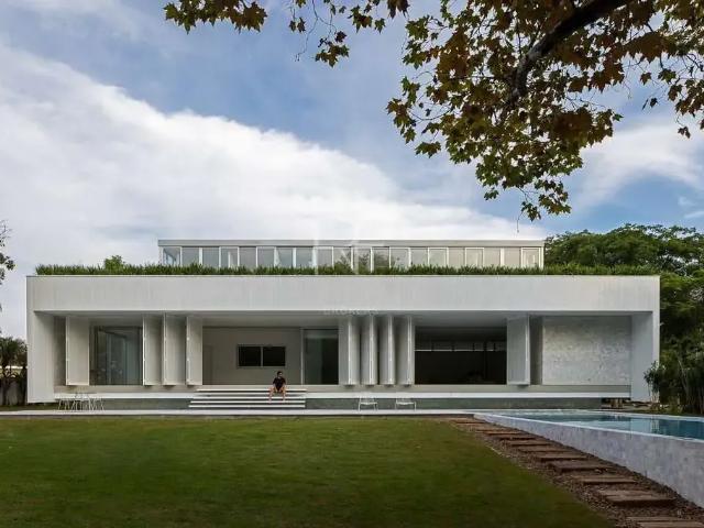 Casa / Sobrado em Condomínio para Venda em Barueri/SP Alphaville Residencial Um 4 Quartos