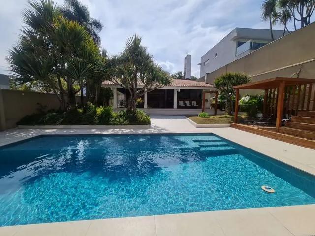 Casa / Sobrado em Condomínio para Venda em Barueri/SP Alphaville Residencial Um 4 Quartos