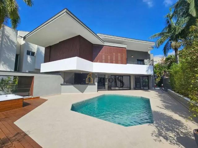 Casa / Sobrado em Condomínio para Venda em Barueri/SP Alphaville Residencial Zero 4 Quartos