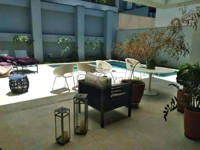 Casa / Sobrado em Condomínio para Venda em Barueri/SP Alphaville 3 Quartos