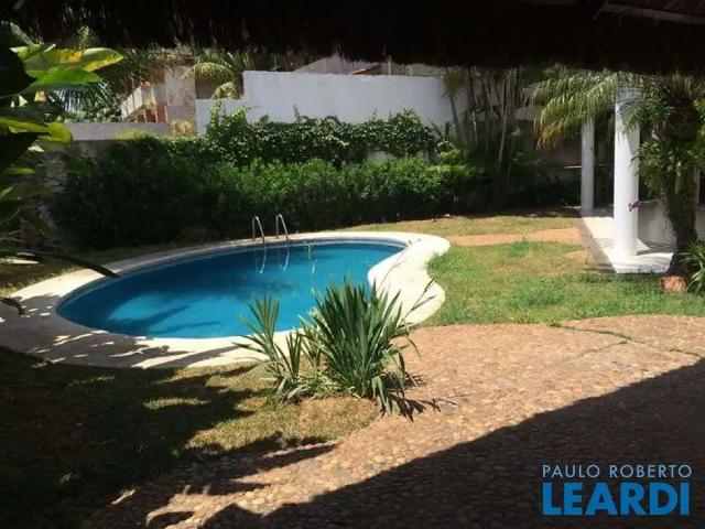 Casa / Sobrado em Condomínio para Venda em Barueri/SP Alphaville 4 Quartos