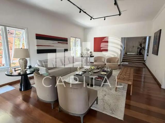 Casa / Sobrado em Condomínio para Venda em Barueri/SP Alphaville 4 Quartos