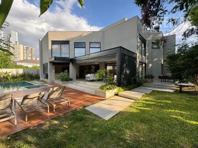 Casa / Sobrado em Condomínio para Venda em Barueri/SP Alphaville 5 Quartos