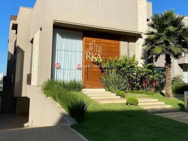 Casa / Sobrado em Condomínio para Venda em Barueri/SP Centro Comercial Jubran 4 Quartos