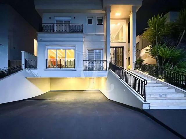 Casa / Sobrado em Condomínio para Venda em Barueri/SP Centro Comercial Jubran 4 Quartos