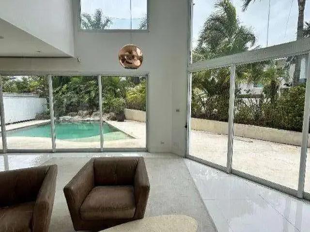 Casa / Sobrado em Condomínio para Venda em Barueri/SP Centro Comercial Jubran 3 Quartos