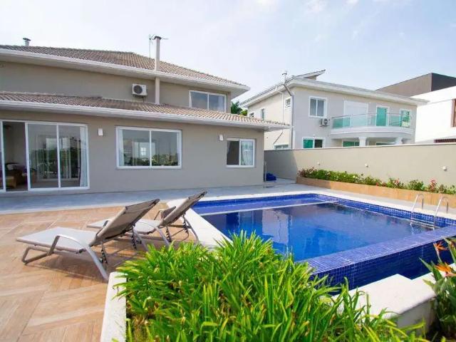 Casa / Sobrado em Condomínio para Venda em Barueri/SP Residencial Morada dos Lagos 5 Quartos