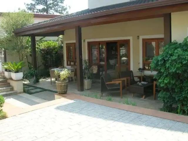 Casa / Sobrado em Condomínio para Venda em Barueri/SP Residencial Morada das Estrelas Aldeia da Serra 4 Quartos