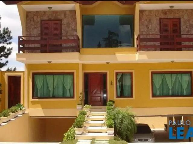 Casa / Sobrado em Condomínio para Venda em Barueri/SP Residencial Morada das Estrelas Aldeia da Serra 4 Quartos