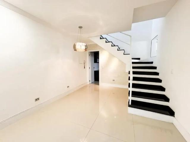 Casa / Sobrado em Condomínio para Venda em Barueri/SP Sítio das Paineiras/California 2 Quartos