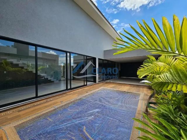 Casa / Sobrado em Condomínio para Venda em Bauru/SP Samambaia Parque Residencial 4 Quartos