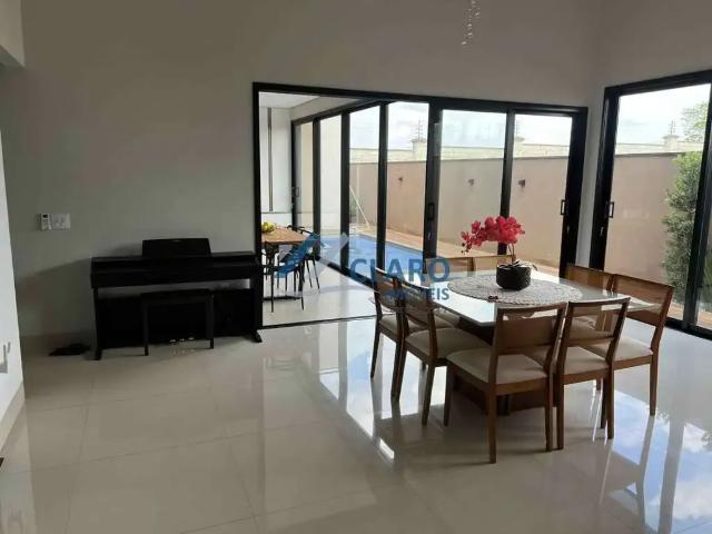 Casa / Sobrado em Condomínio para Venda em Bauru/SP Samambaia Parque Residencial 3 Quartos