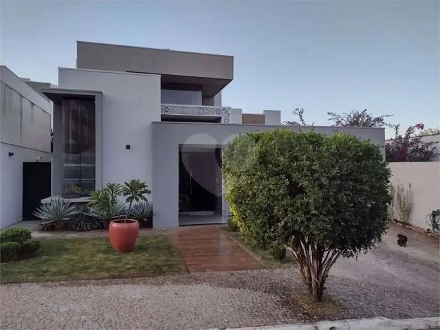 Casa / Sobrado em Condomínio para Venda em Bauru/SP Quinta Ranieri 3 Quartos