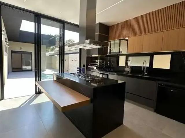 Casa / Sobrado em Condomínio para Venda em Bauru/SP Residencial Villaggio III 3 Quartos