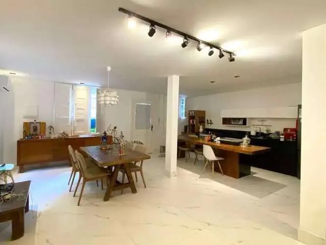 Casa / Sobrado em Condomínio para Venda em Belo Horizonte/MG Lourdes 3 Quartos