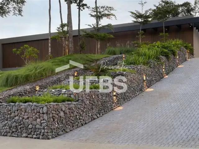 Casa / Sobrado em Condomínio para Venda em Bela Vista de Goiás/GO Centro 4 Quartos