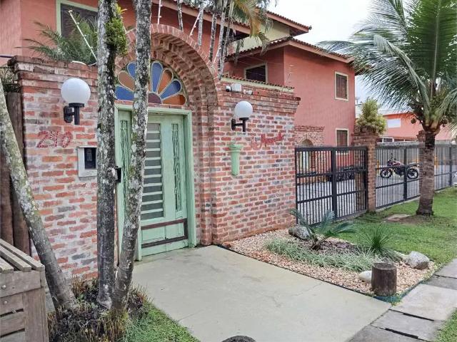Casa / Sobrado em Condomínio para Venda em Bertioga/SP Boraceia 3 Quartos