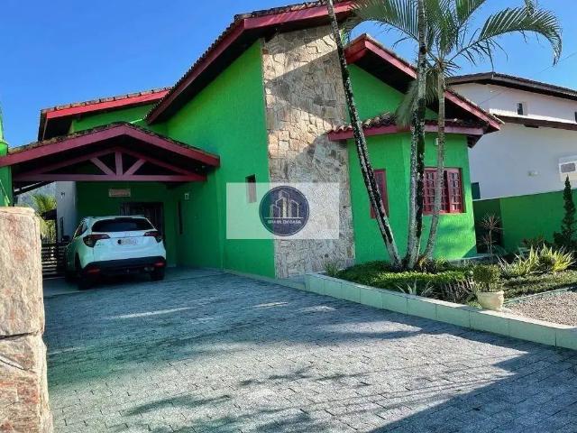 Casa / Sobrado em Condomínio para Venda em Bertioga/SP Morada da Praia 4 Quartos