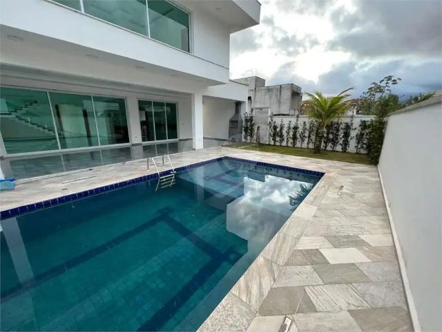 Casa / Sobrado em Condomínio para Venda em Bertioga/SP Praia da Enseada 5 Quartos
