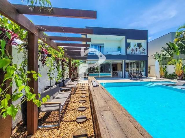 Casa / Sobrado em Condomínio para Venda em Bertioga/SP Riviera 6 Quartos
