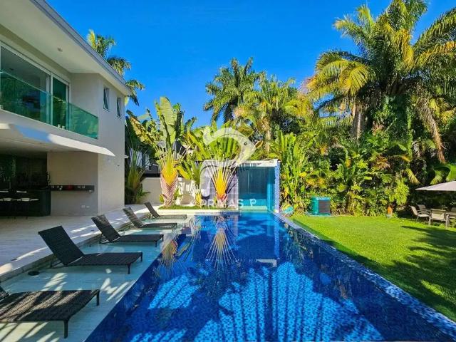 Casa / Sobrado em Condomínio para Venda em Bertioga/SP Riviera 6 Quartos