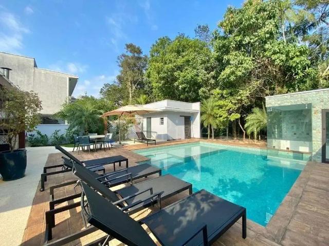 Casa / Sobrado em Condomínio para Venda em Bertioga/SP Riviera 6 Quartos