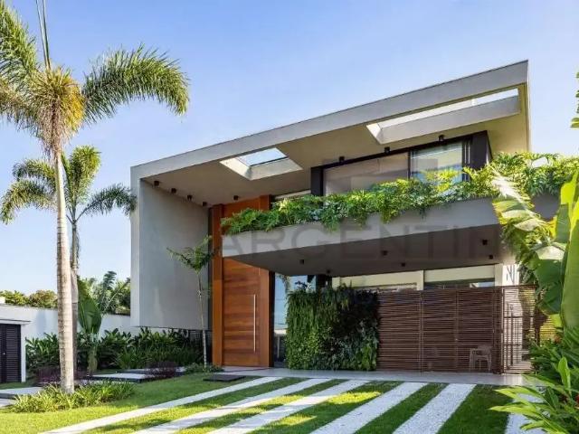 Casa / Sobrado em Condomínio para Venda em Bertioga/SP Riviera 6 Quartos