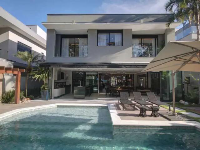 Casa / Sobrado em Condomínio para Venda em Bertioga/SP Riviera 7 Quartos