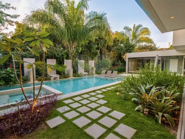 Casa / Sobrado em Condomínio para Venda em Bertioga/SP Riviera 8 Quartos