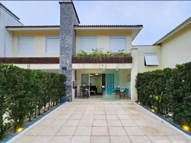 Casa / Sobrado em Condomínio para Venda em Bertioga/SP Riviera 3 Quartos
