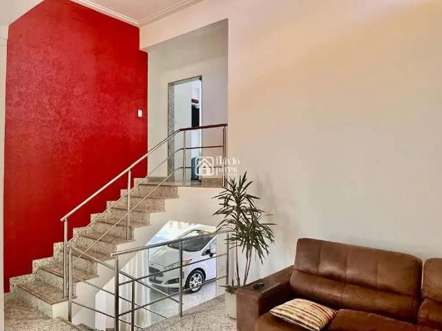 Casa / Sobrado em Condomínio para Venda em Betim/MG Residencial Montserrat 4 Quartos