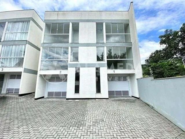 Casa / Sobrado em Condomínio para Venda em Blumenau/SC Água Verde 2 Quartos
