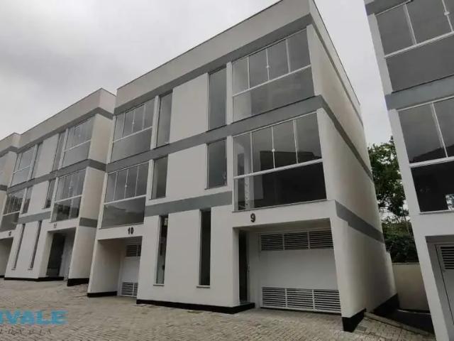 Casa / Sobrado em Condomínio para Venda em Blumenau/SC Água Verde 2 Quartos