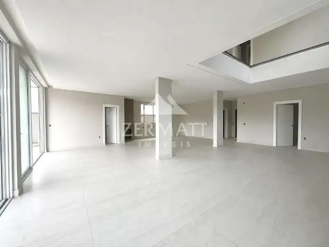 Casa / Sobrado em Condomínio para Venda em Blumenau/SC Itoupava Central 5 Quartos