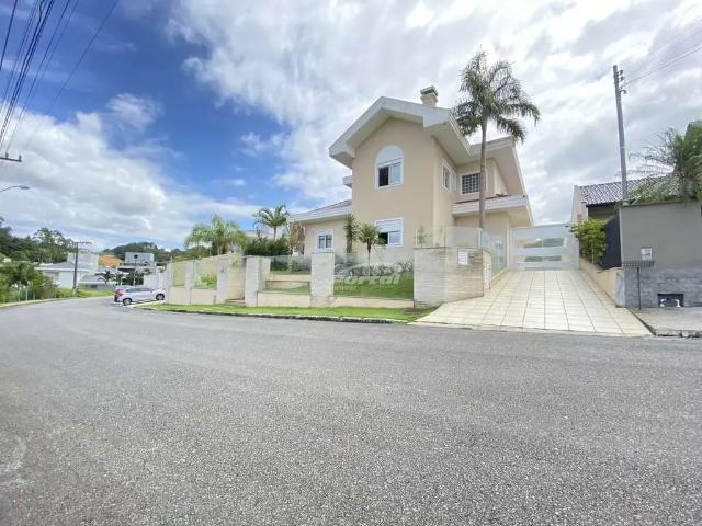 Casa / Sobrado em Condomínio para Venda em Blumenau/SC Itoupava Norte 5 Quartos