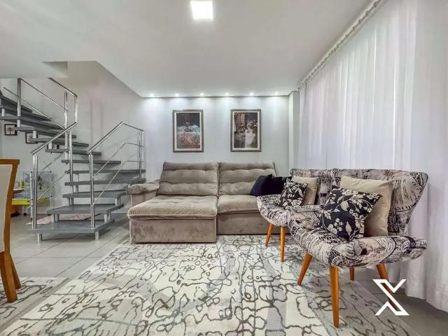 Casa / Sobrado em Condomínio para Venda em Blumenau/SC Velha Central 3 Quartos