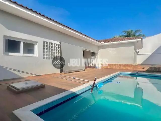 Casa / Sobrado em Condomínio para Venda em Boituva/SP Residencial Flora Ville 5 Quartos