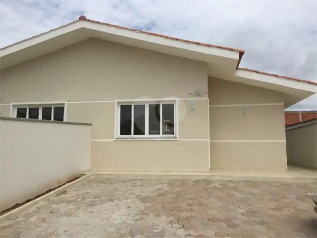 Casa / Sobrado em Condomínio para Venda em Bom Jesus dos Perdões/SP Centro 3 Quartos