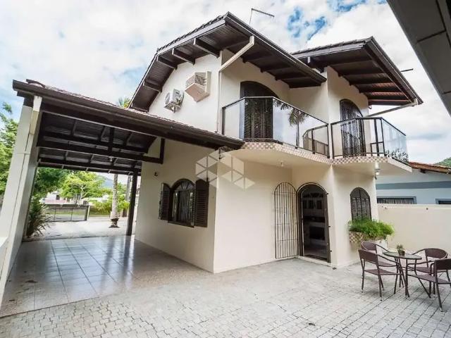 Casa / Sobrado em Condomínio para Venda em Bombinhas/SC Morrinhos 3 Quartos