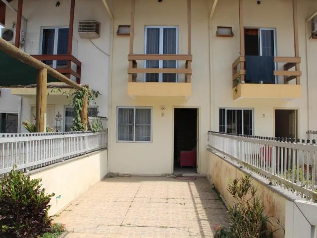Casa / Sobrado em Condomínio para Venda em Bombinhas/SC Centro 2 Quartos